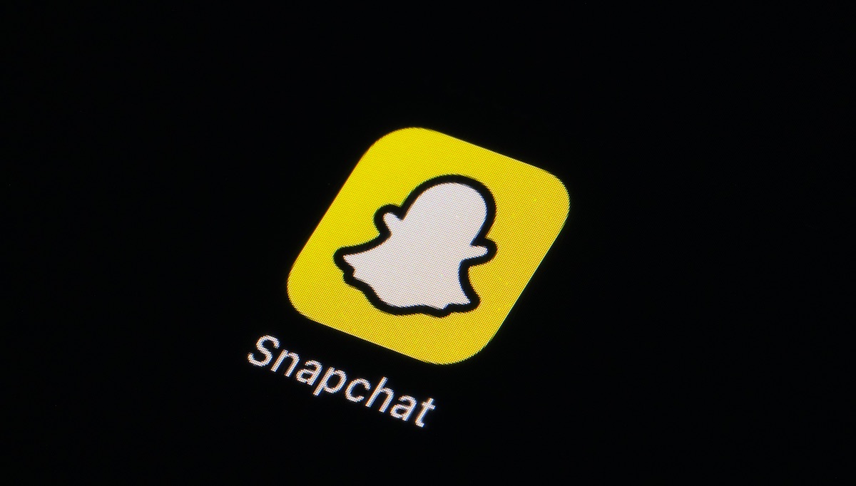 Snapchat Logo Black